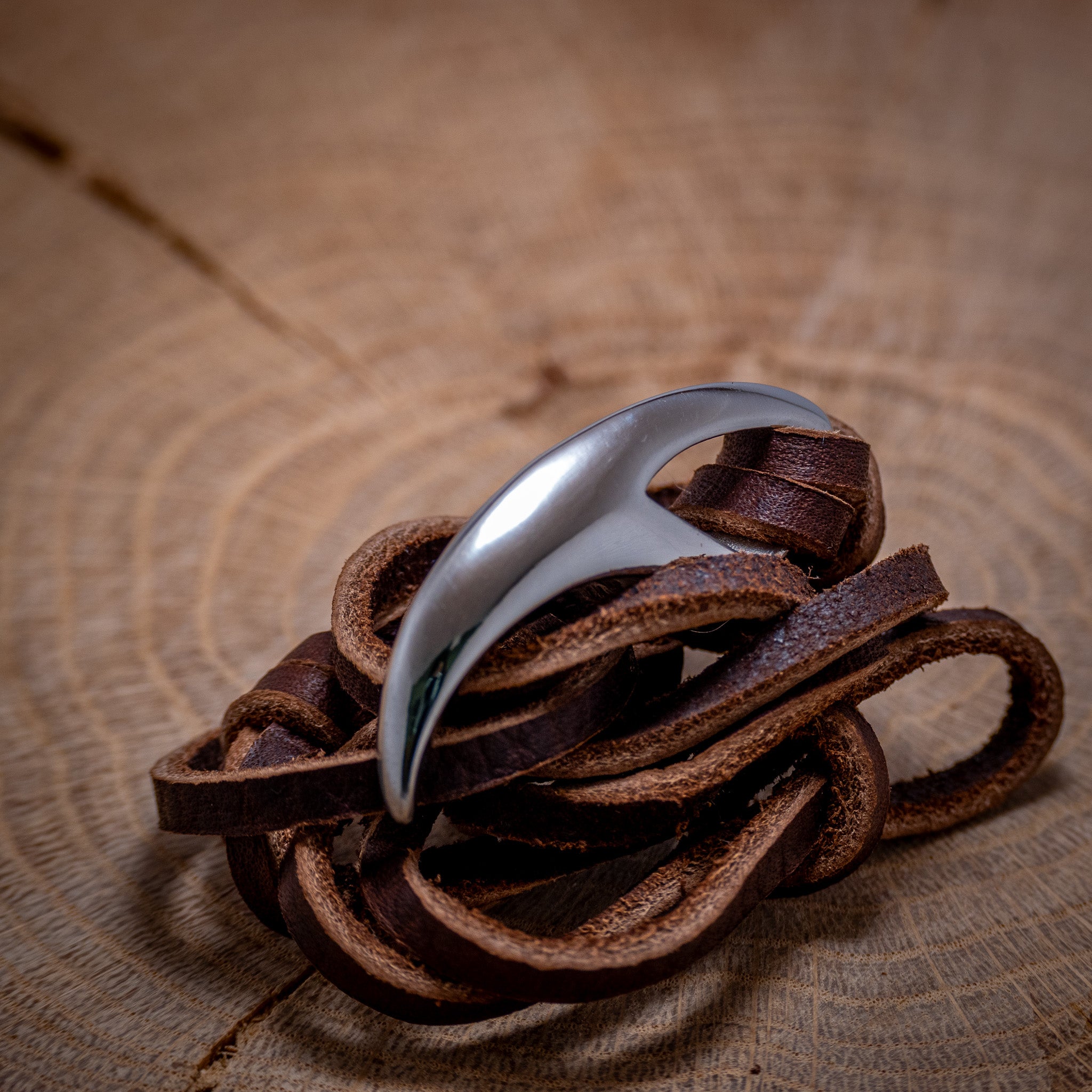 Fenrir’s Bite – Fafnir Forge